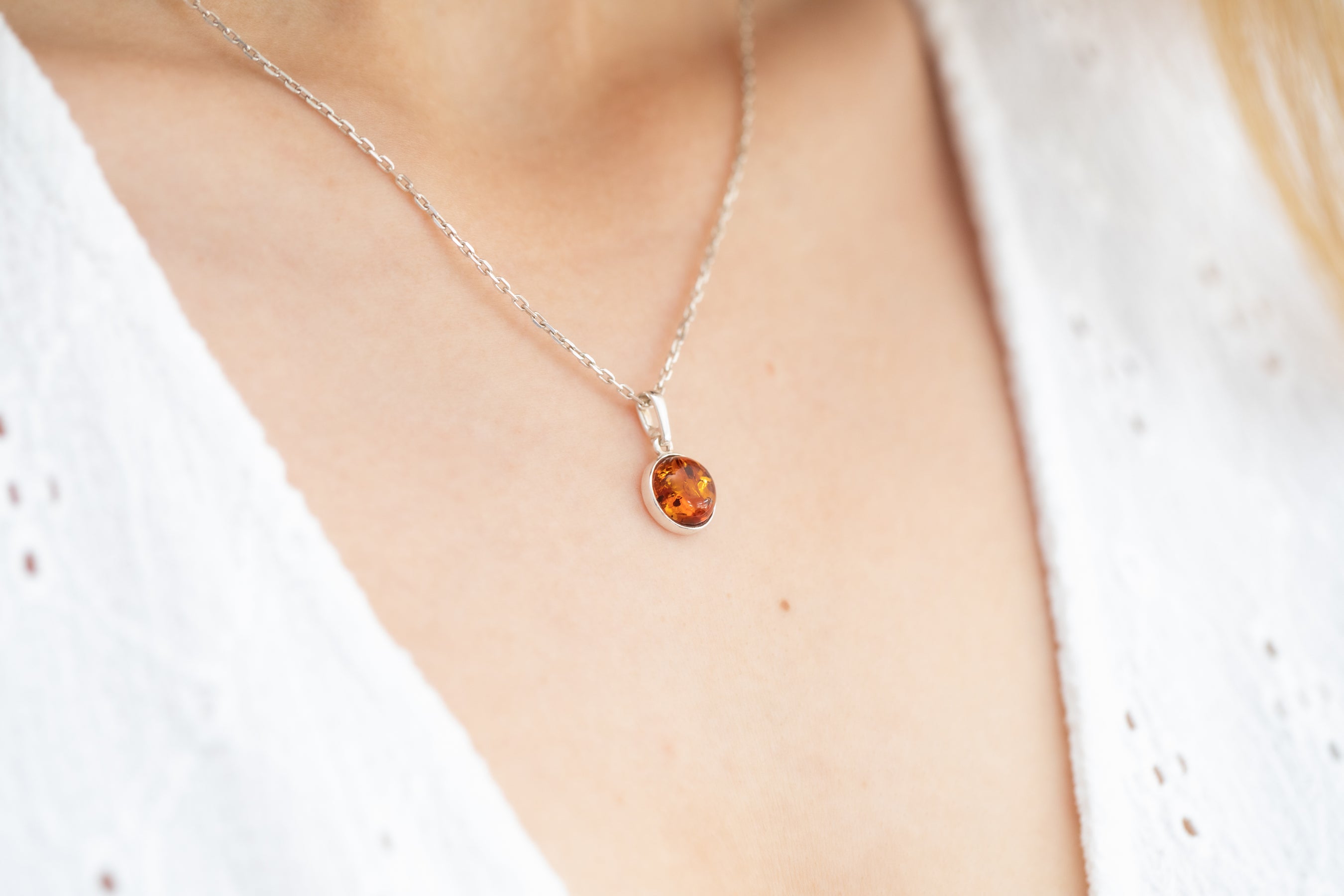 ESSENTIALS Mini Amber Pendant - Small Round Amber Necklace – Baltic Beauty